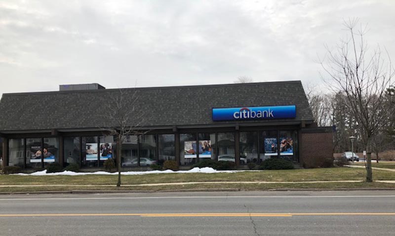 Schorr of Realty Insight Group brokers $2.888 million sale of 4,640 s/f ...