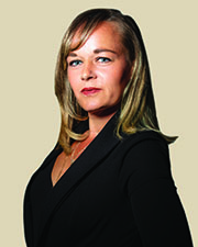 2022 Women in Professional Services: Amanda Stein, Douglas Elliman ...