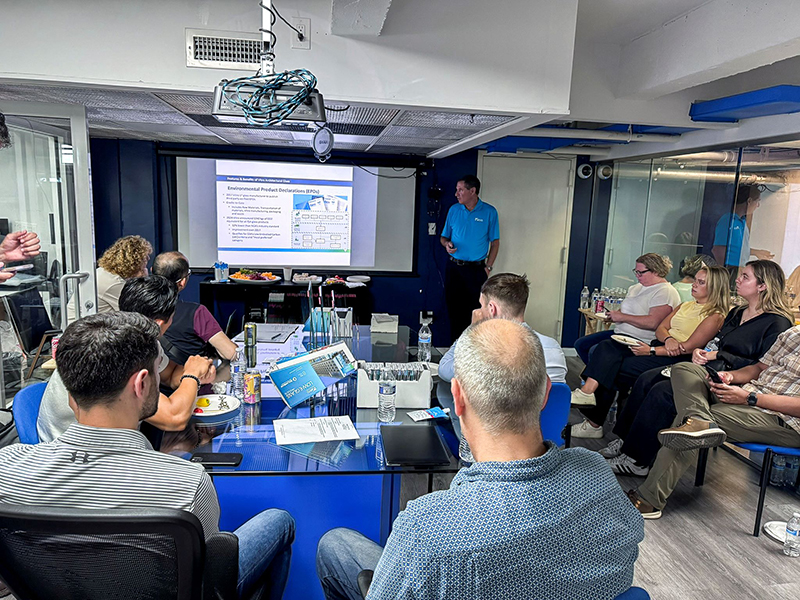 Tempco Glass Fabrication hosts tour of 50,000 s/f facility : NYREJ