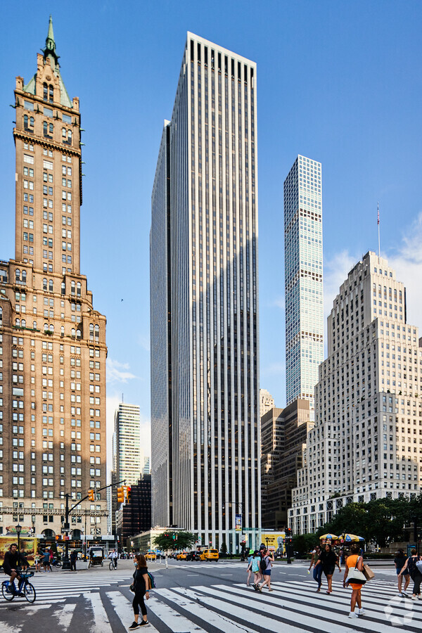 BXP inks 60,000 s/f long-term lease with GoldenTree at the GM Building ...