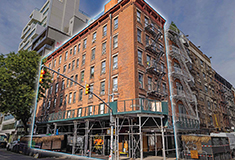 Aaron of Horvath & Tremblay sells 21-unit mixed-use for $4.5 million ...